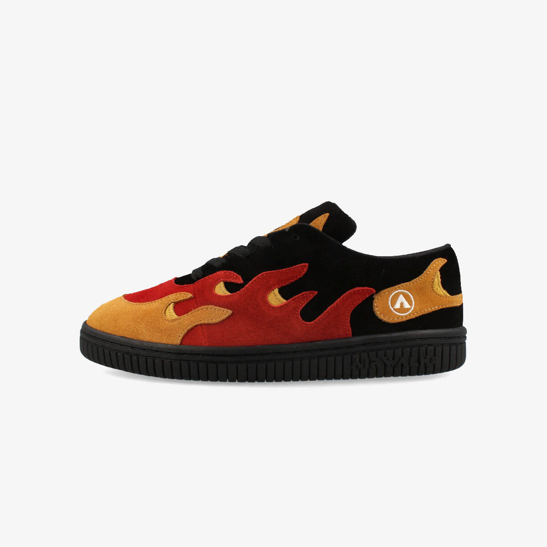AIR WALK – KICKS LAB.