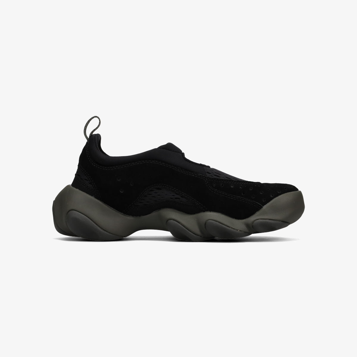 OAKLEY FACTORY TEAM SUEDE FLESH SANDAL – KICKS LAB.